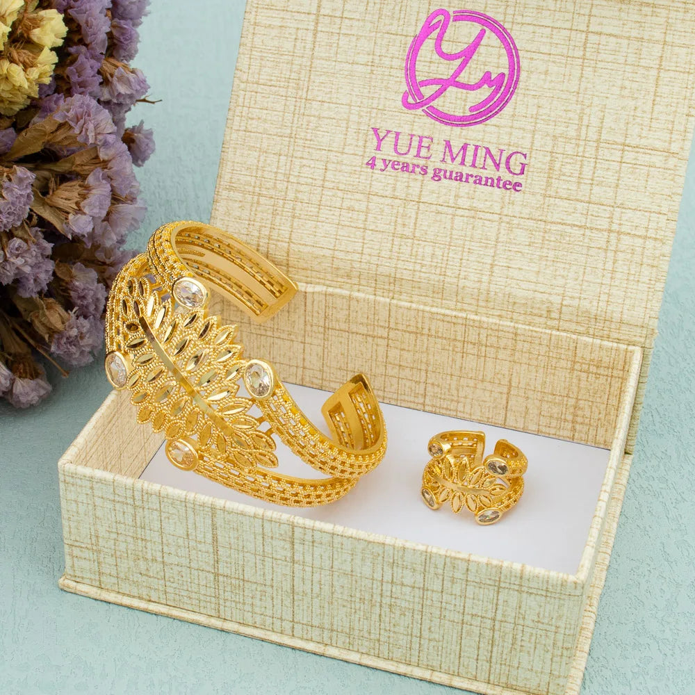 Yueming Jewelry - 18K Gold Earrings, Jewelry Set | Shop for the party ...