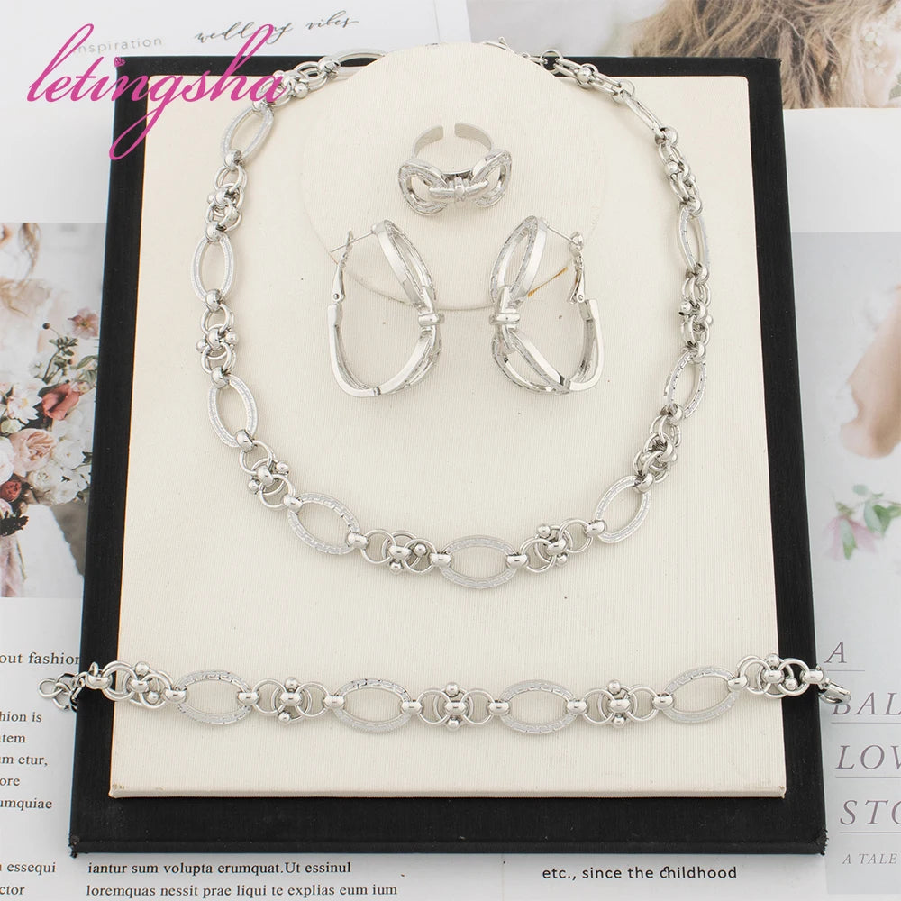 Yueming Jewelry - 18K Gold Earrings, Jewelry Set | Shop for the party ...